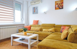 Dvoiposoban stan kod Hrama Svetog Save – Vračar, 45 m²