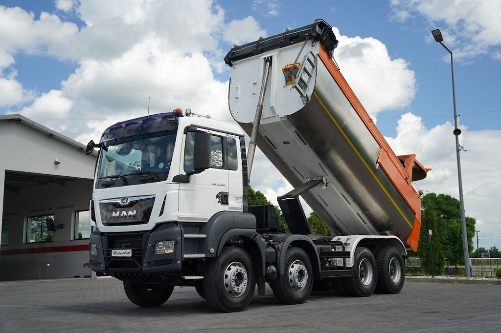 MAN TGS 35.500 / 8x4 / WYWROTKA TYLNOZSYPOWA MEILLER / OCIEPLANA / kiper