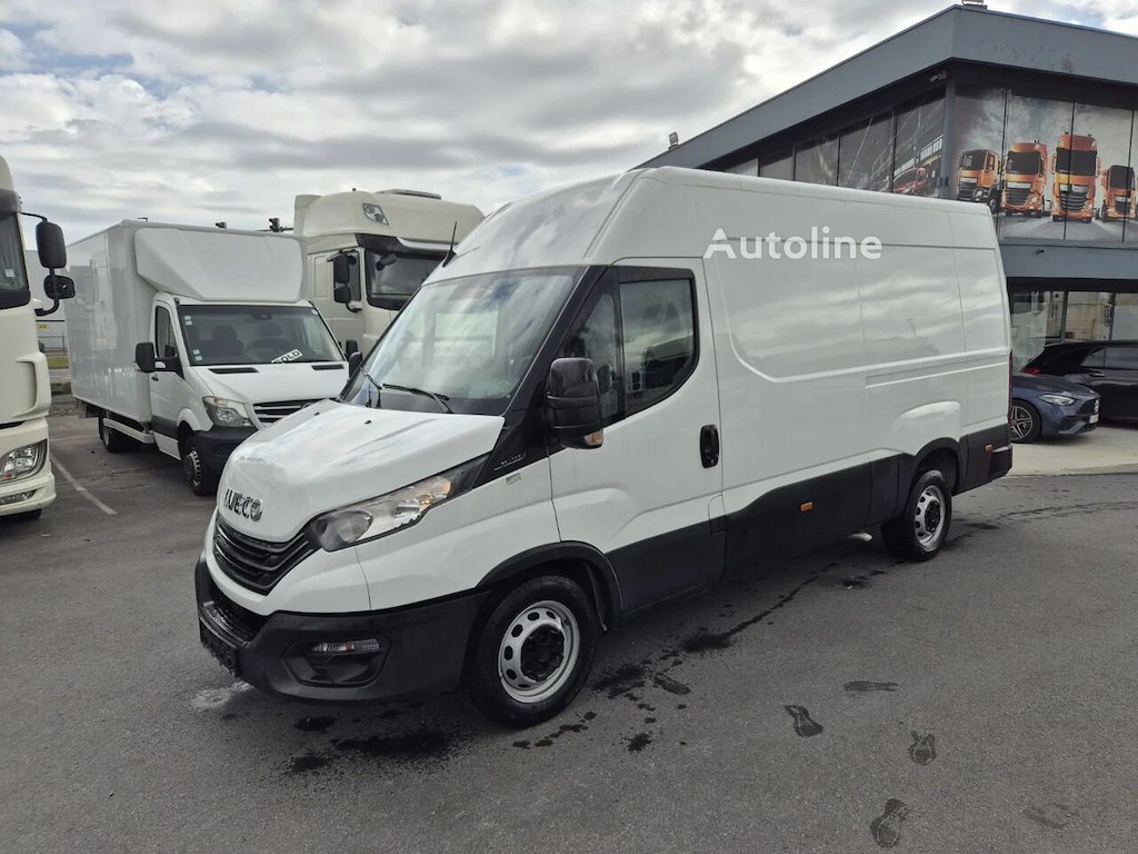 IVECO Daily 35 S 14 minibus furgon