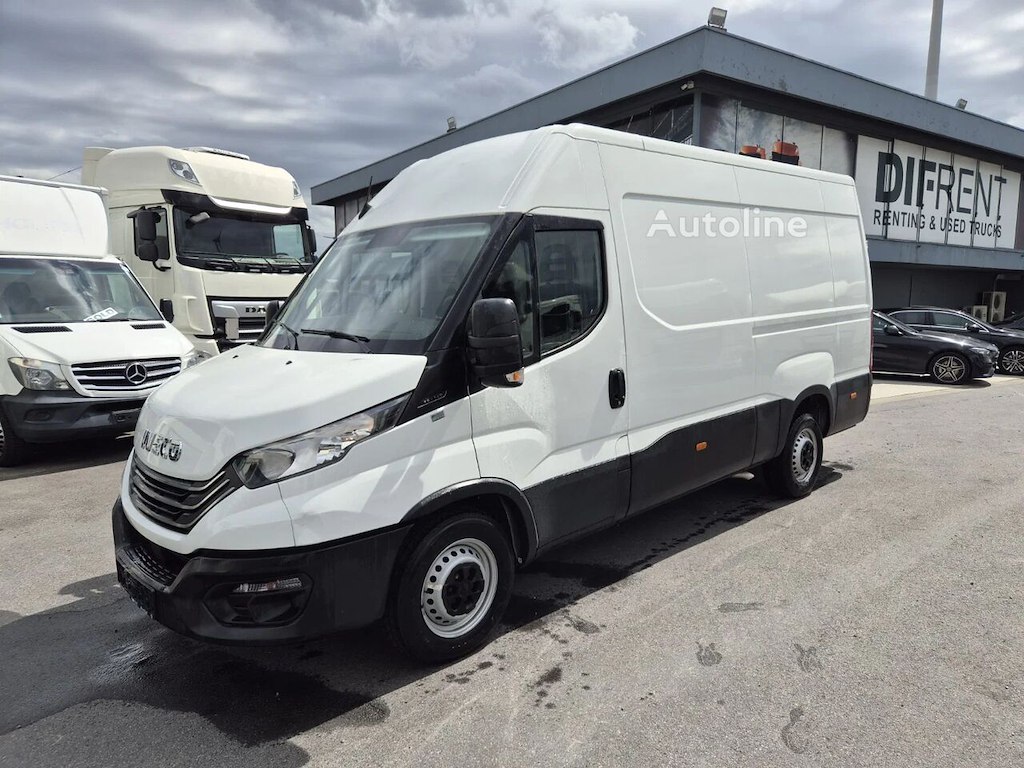 IVECO Daily 35 S 14 minibus furgon