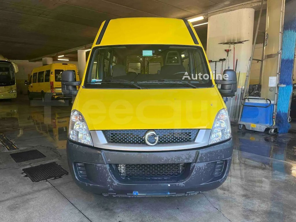 IVECO Daily putnički minibus