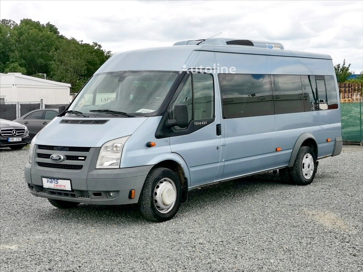 IVECO Transit 2.4TDCI/103kw BUS 17míst/tažné putnički minibus