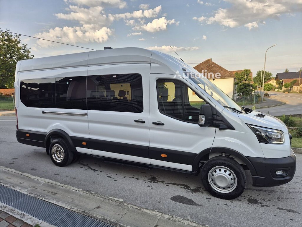 Ford Transit putnički minibus