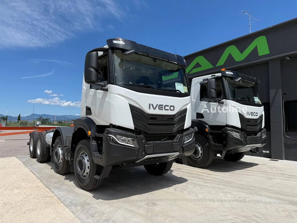 Novi IVECO T-Way 410T54 T-Way 410T54 8x4 Chassis 40Ton Euro6 kamion šasija