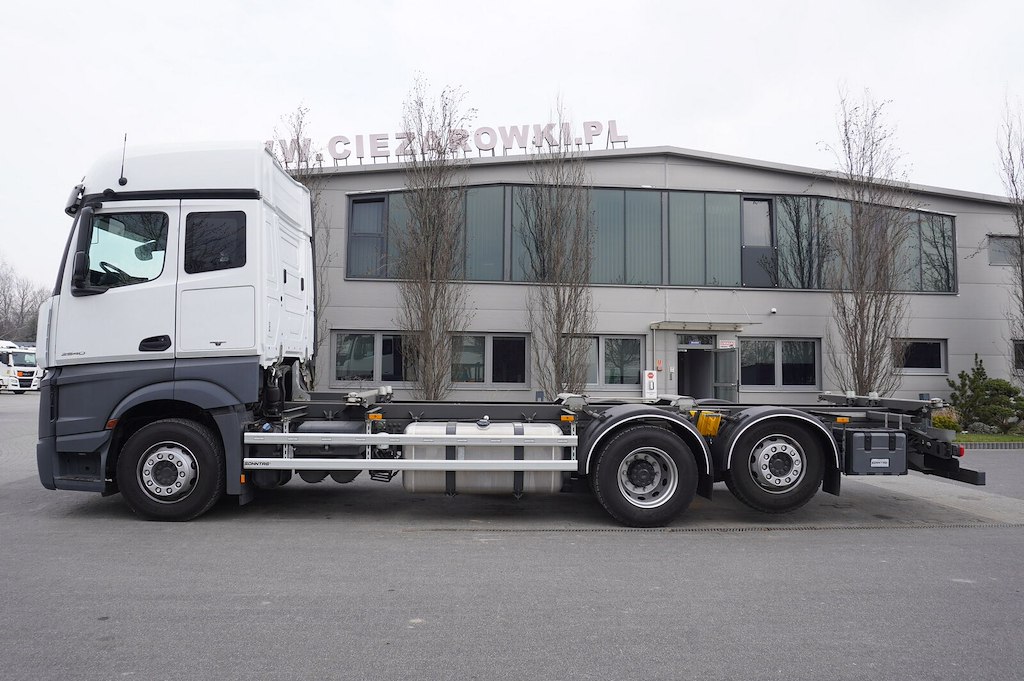 Mercedes-Benz Actros 2540 6x2 / 40 tho. km! / 5-seater cab! / BDF / 6 units vozilo za prevoz kontejnera