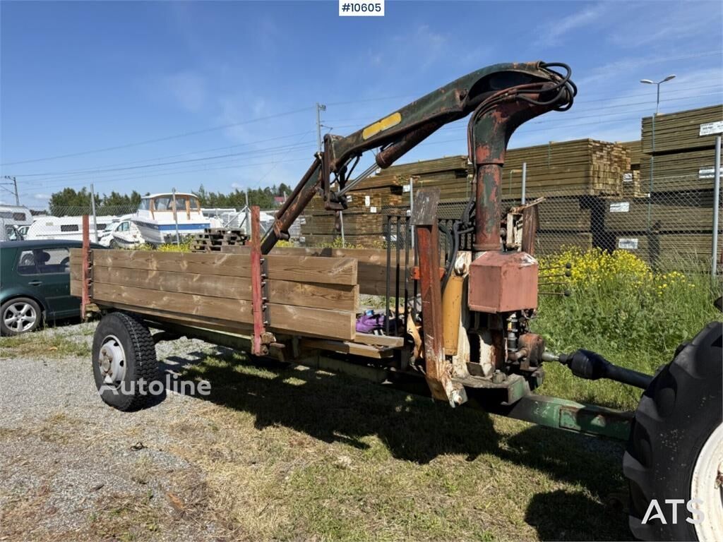 Skogsvagn med kran šumarska prikolica
