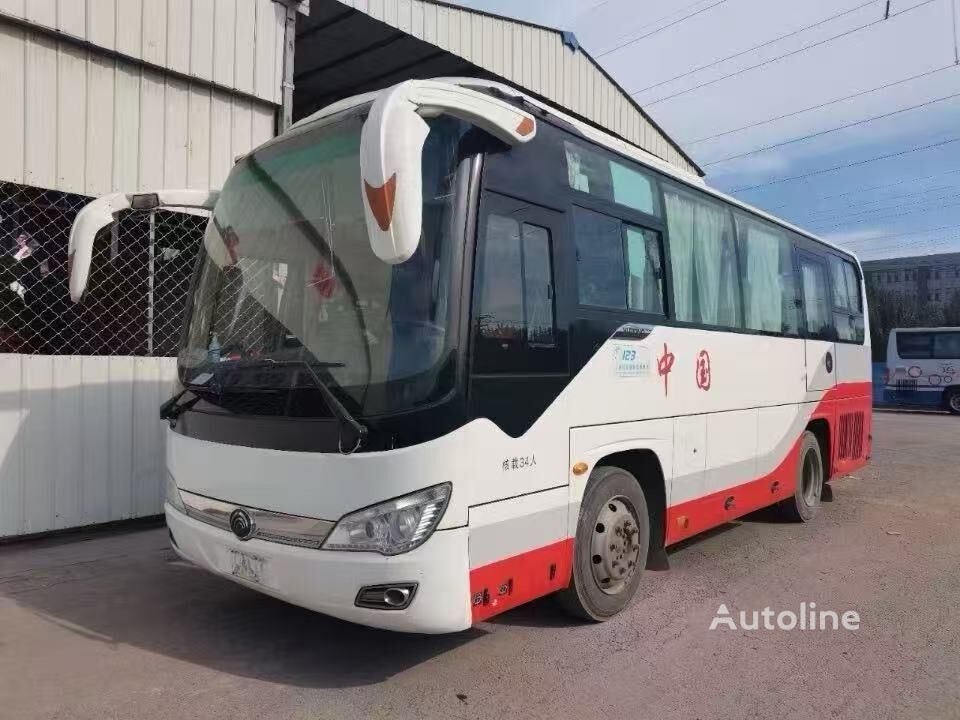 Yutong ZK6818 turistički autobus