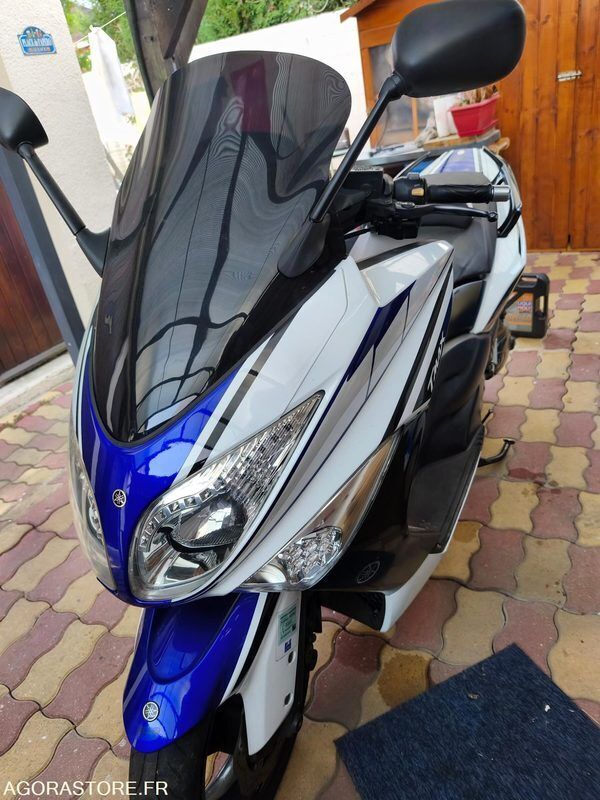 Prodaje se Yamaha XP500 skuter na aukciji