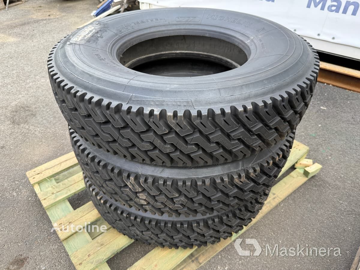 Prodaje se Michelin XZA gumu za kamione na aukciji