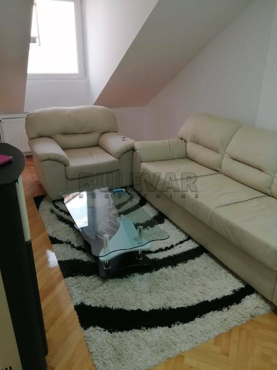 Dvoiposoban stan, Niš - Durlan | Izdavanje · 56m² · 320€