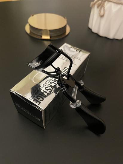 Snizeno % Novo! Dior backstage uvijac