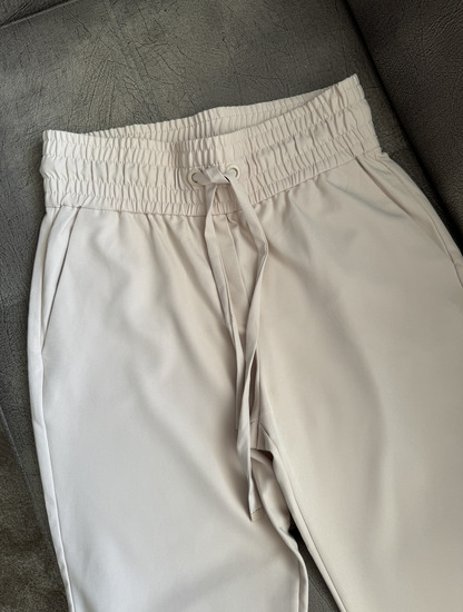 Mango pantalone