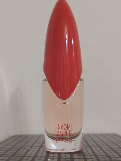 Naomi Campbell Glam Rouge