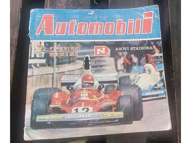 Automobili asovi stadiona odlicno popunjen