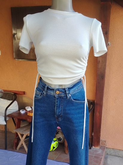 ZARA beli rebrasti top na vezivanje S/M