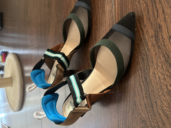 FENDI Colibrì original štikle 38.5