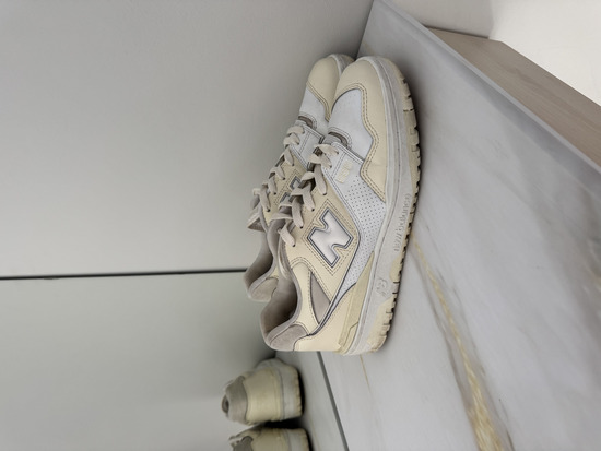 New Balance 550