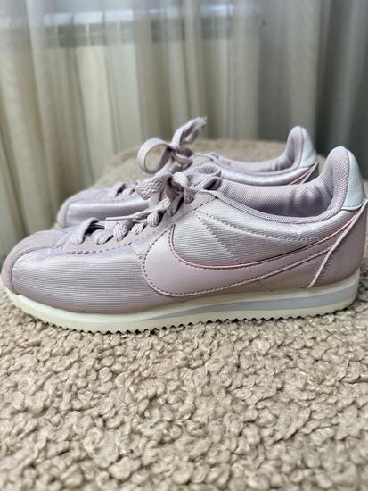 Nike Cortez