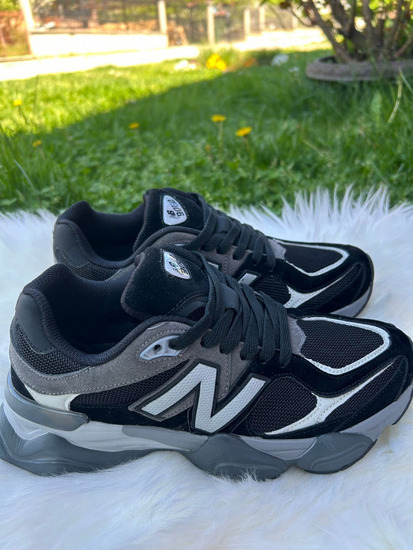 New Balance 9060 (40 i 42)