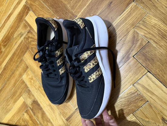 Adidas br 39 1/3