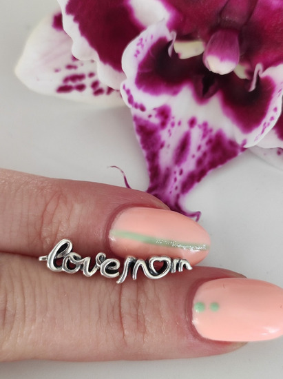 Nove Pandora mindjuse LOVE MOM 925
