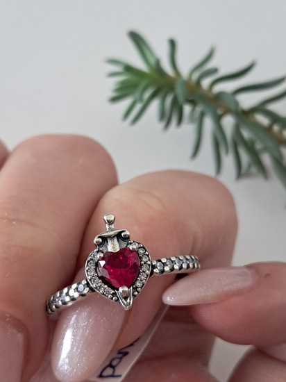 Pandora prsten srce Snezana Disney 925 19mm