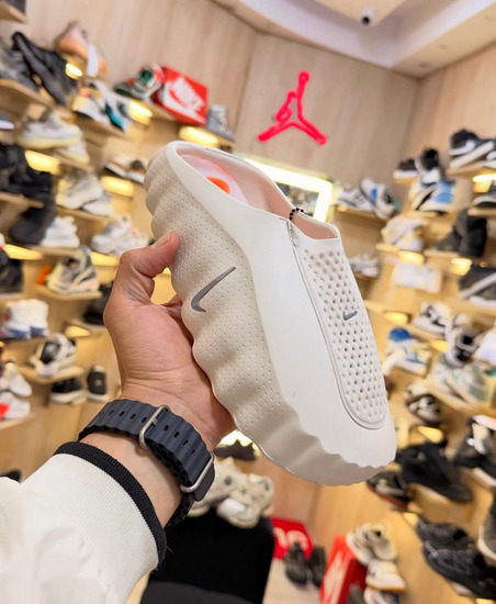 Nike Mind 011