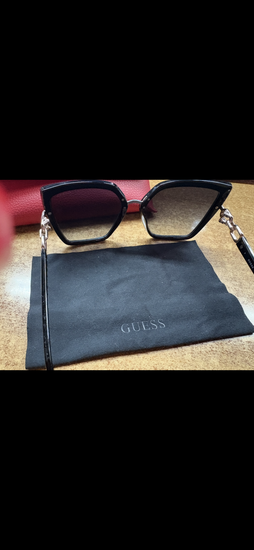 Guess naocare za sunce