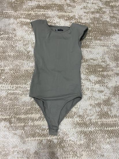 Zara maslinast bodi