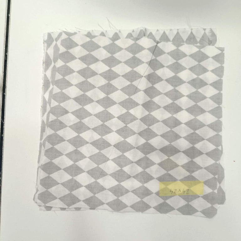 Parče pamučno platno sivi rombovi 24×24
