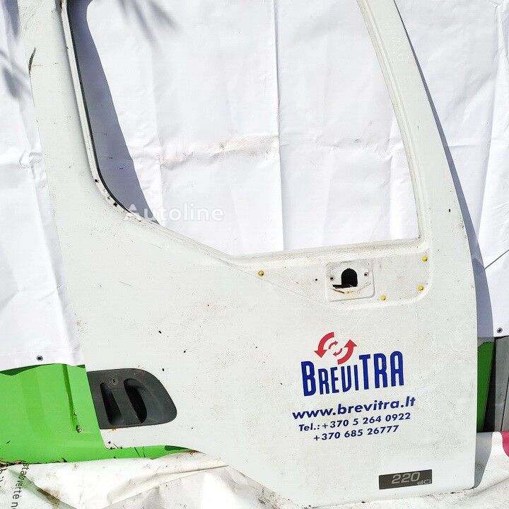 Renault Doors - FRONT RIGHT baltos vrata za Renault Midlum kamiona