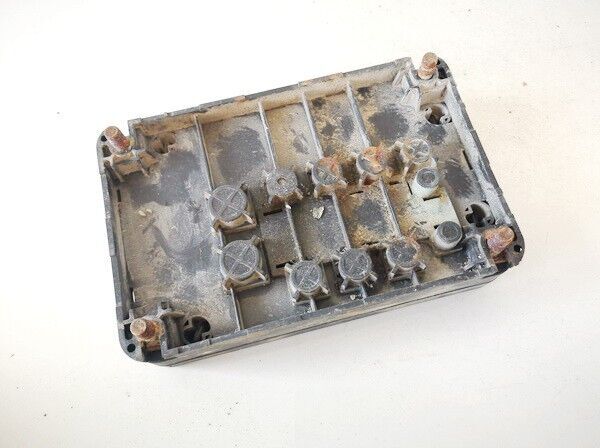 Battery terminal Renault battery terminal za Renault Midlum kamiona