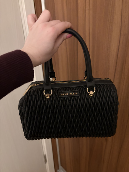Original ANNE KLEIN crna torba snizeno 5000
