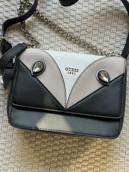 Guess torbica