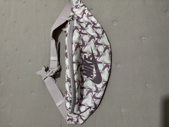 Nike torbica