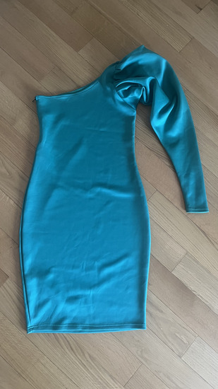 Elegantna zelena haljina