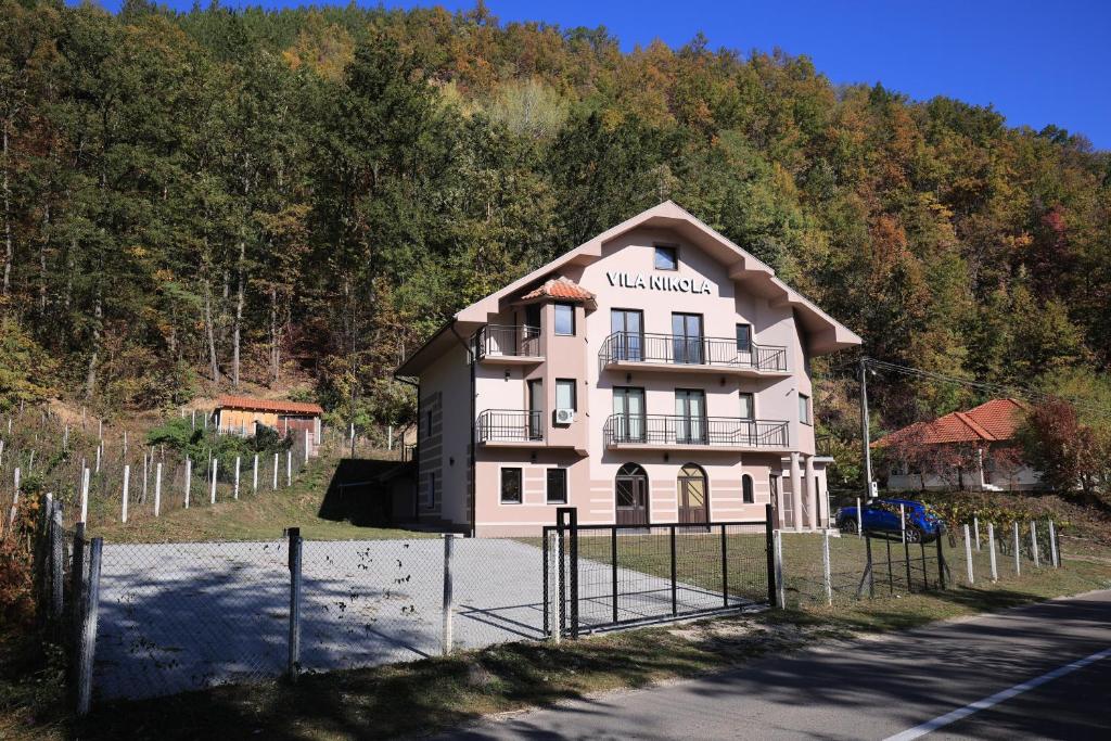 Retreat House Serbia - Vila Nikola