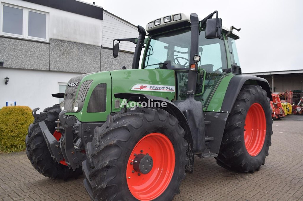 Fendt 714 Vario traktor točkaš