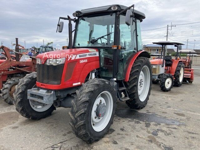 Massey Ferguson TRACTOR(Massey Ferguson) traktor točkaš