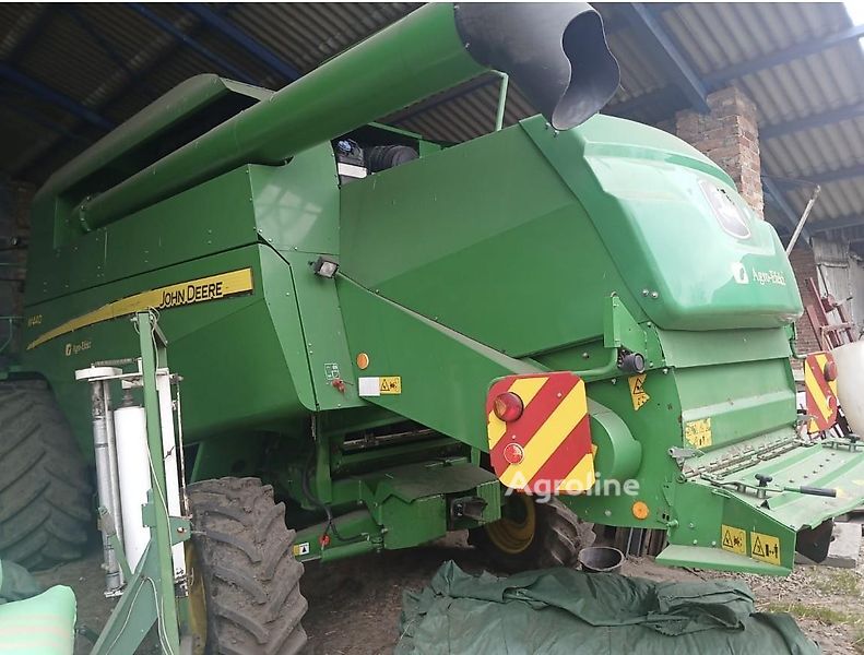 John Deere W440 kombajn za žito