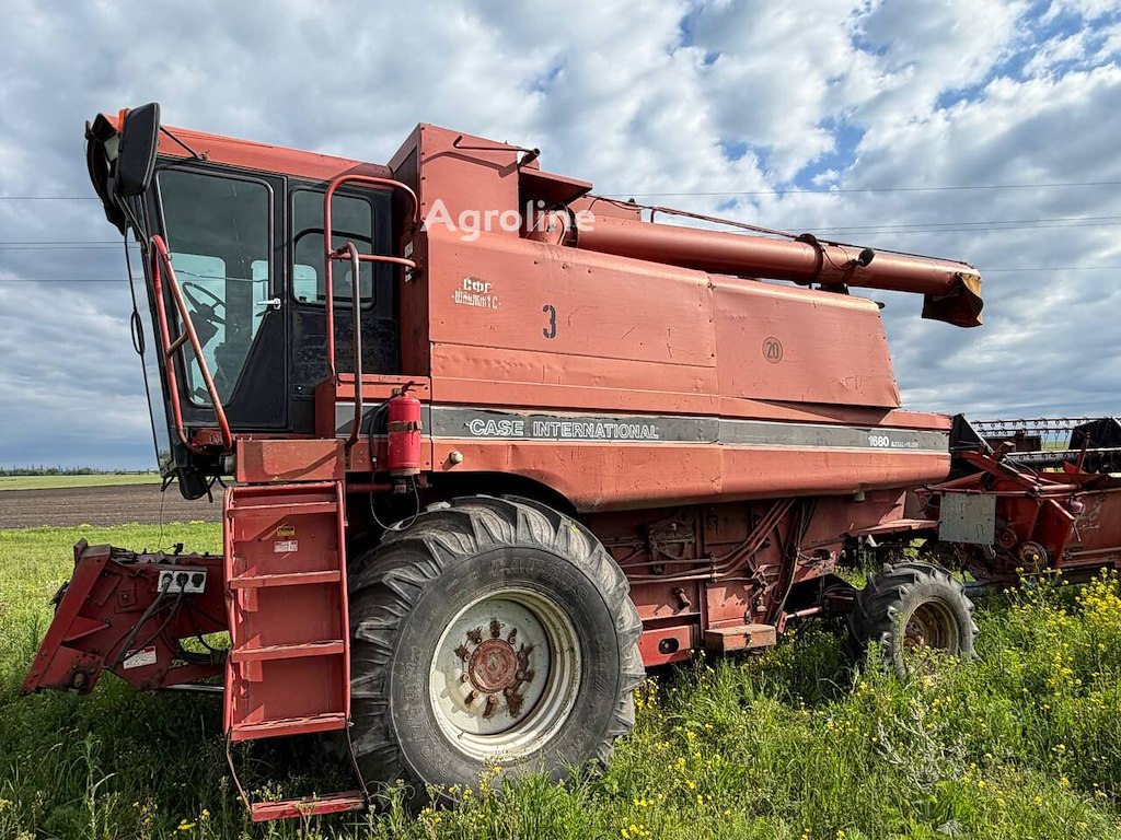 Case IH 1680 kombajn za žito