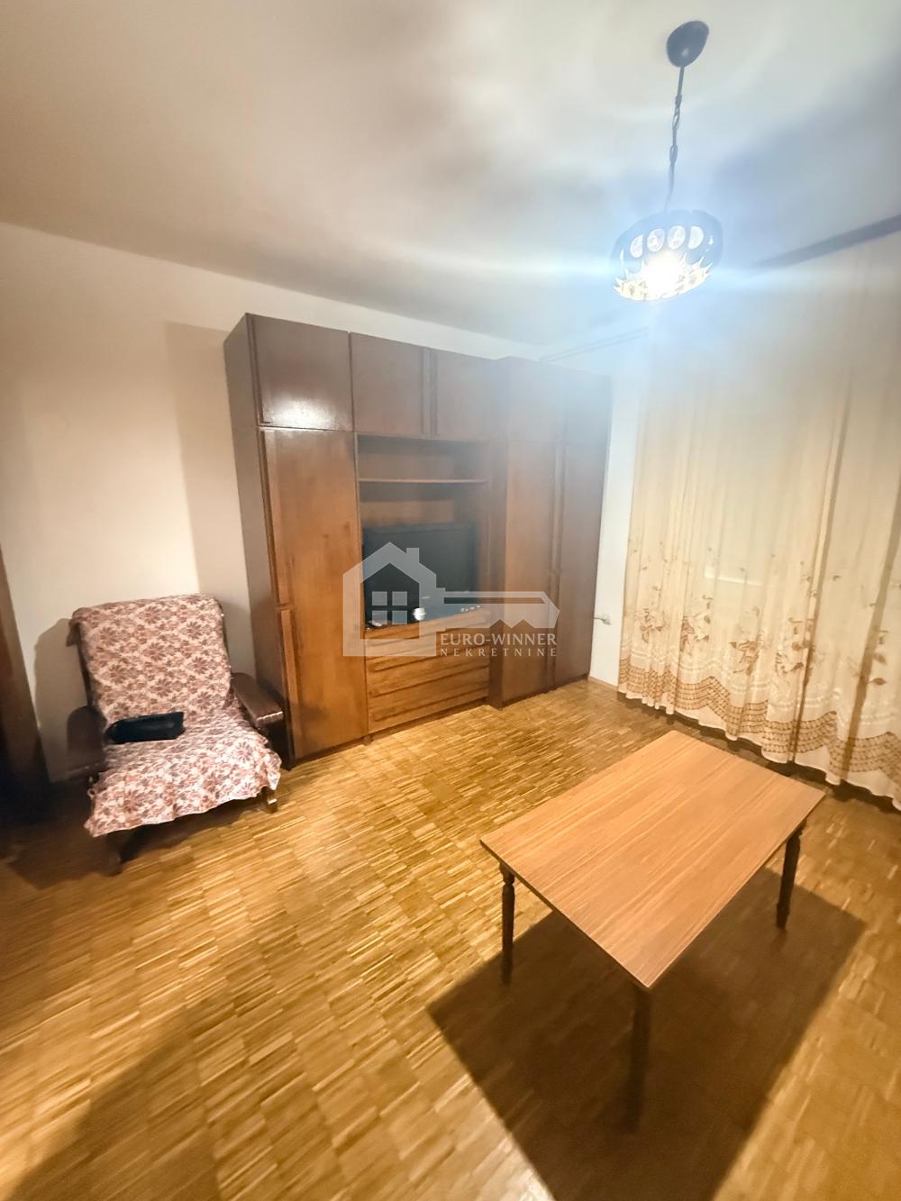 Sremčica,Obrenovačka ID#1810
250 €
