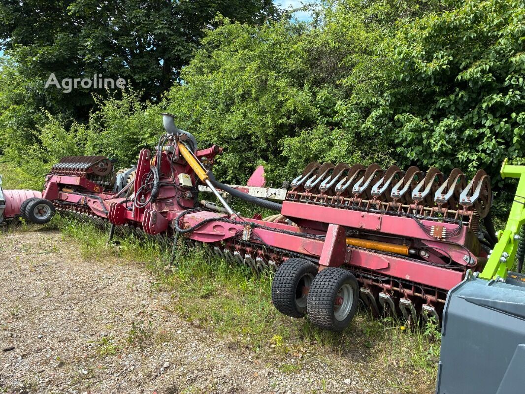 Vredo 12m rasipači veštačkog đubriva