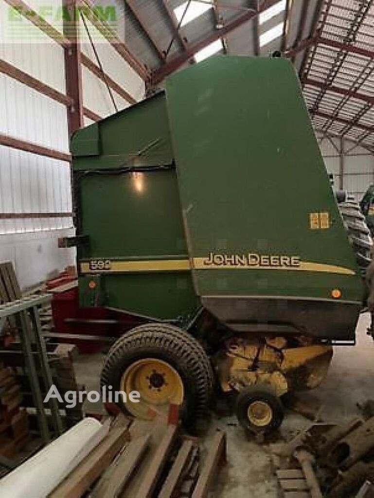 John Deere 592 balirka za četvrtaste bale