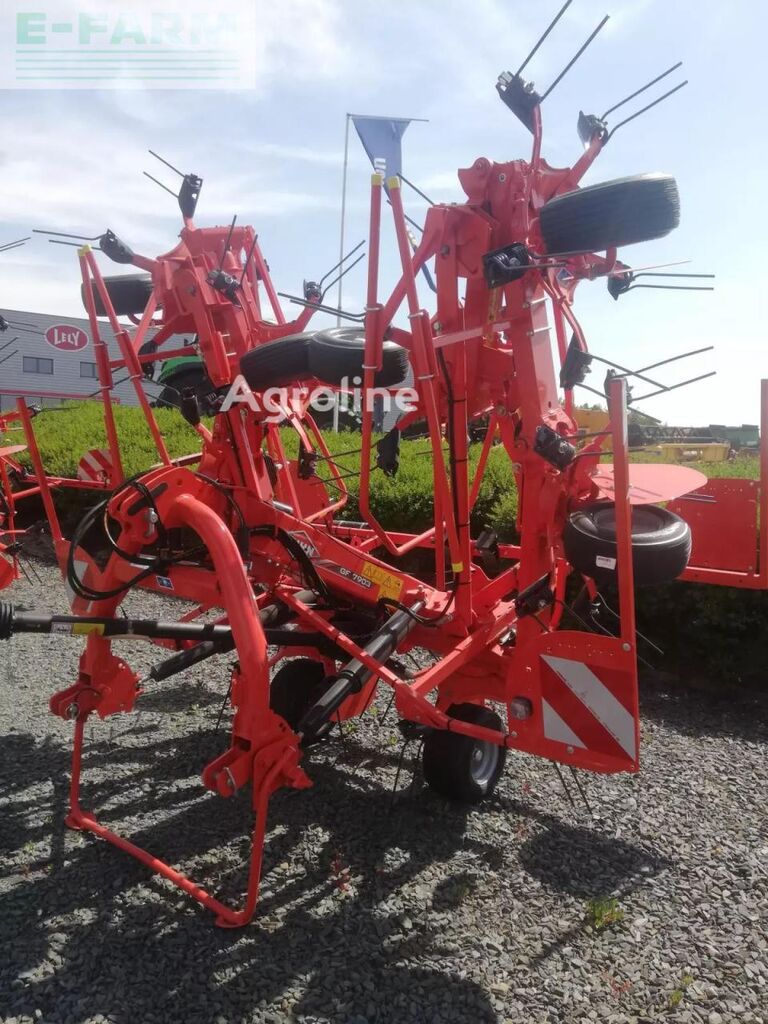 Kuhn gf 7903 prevrtač sena