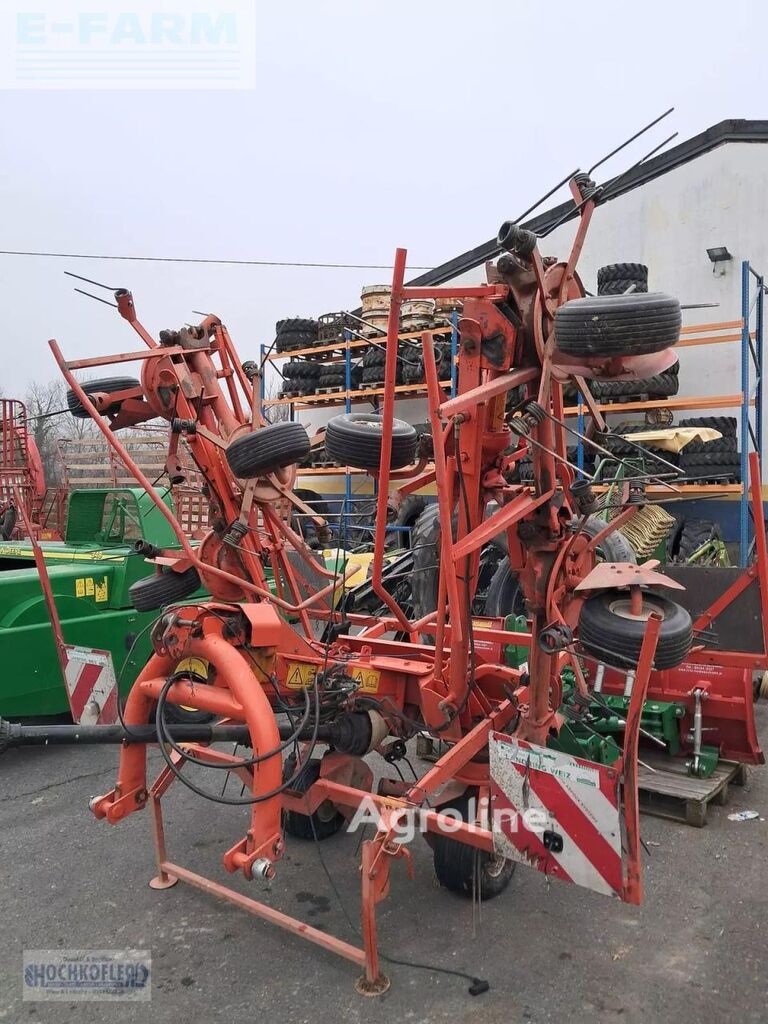 Kuhn gf 760 prevrtač sena