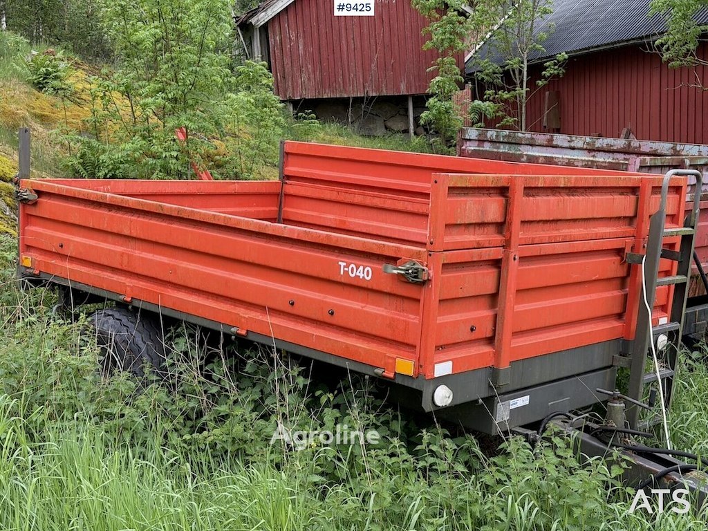 Agromet T-040 traktorska prikolica
