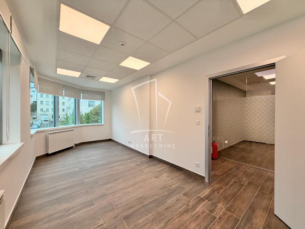 P. prostor, idealan za mala i srednja preduzeća ID#15433
2.757 €