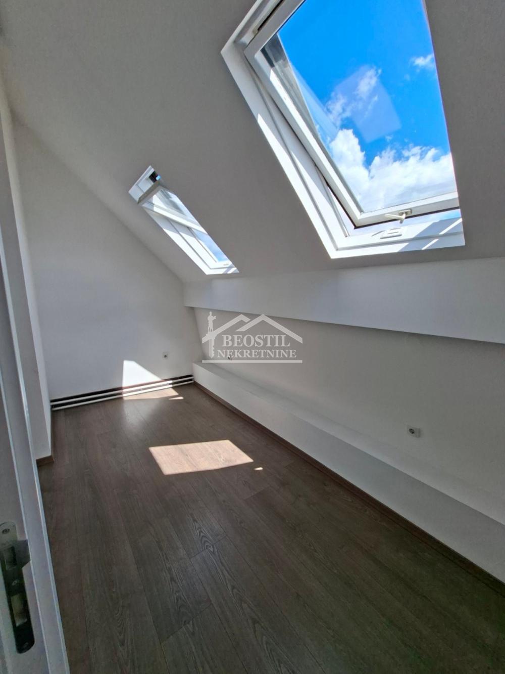 Poslovni prostor u centru grada ID#25276
900 €