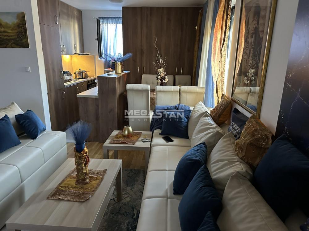 Višnjica, 2.5, namešten
126.000 €